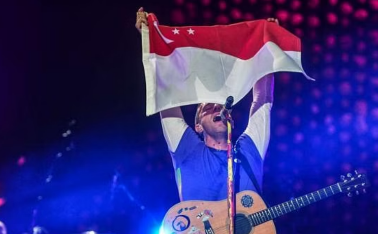 Got your Coldplay tickets? It's time to plan your fit! - Novelship News